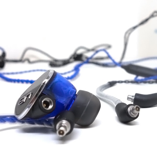UE900 In-Ear Earphone with Microphone | Logitech Ultimate Ears