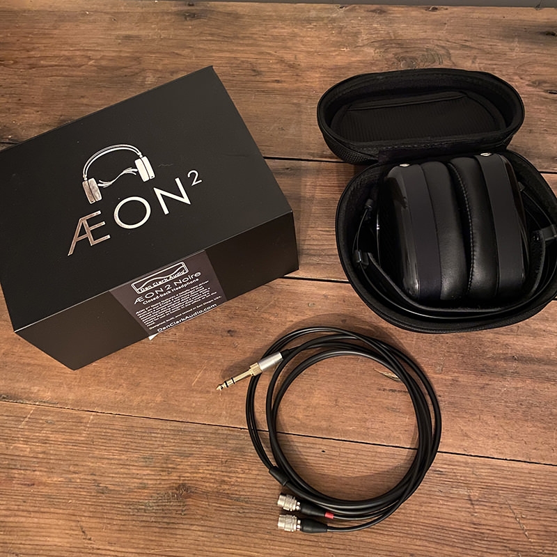 AEON 2 Noire Closed Planar Magnetic Over-the-Ear Headphone l Dan Clark ...
