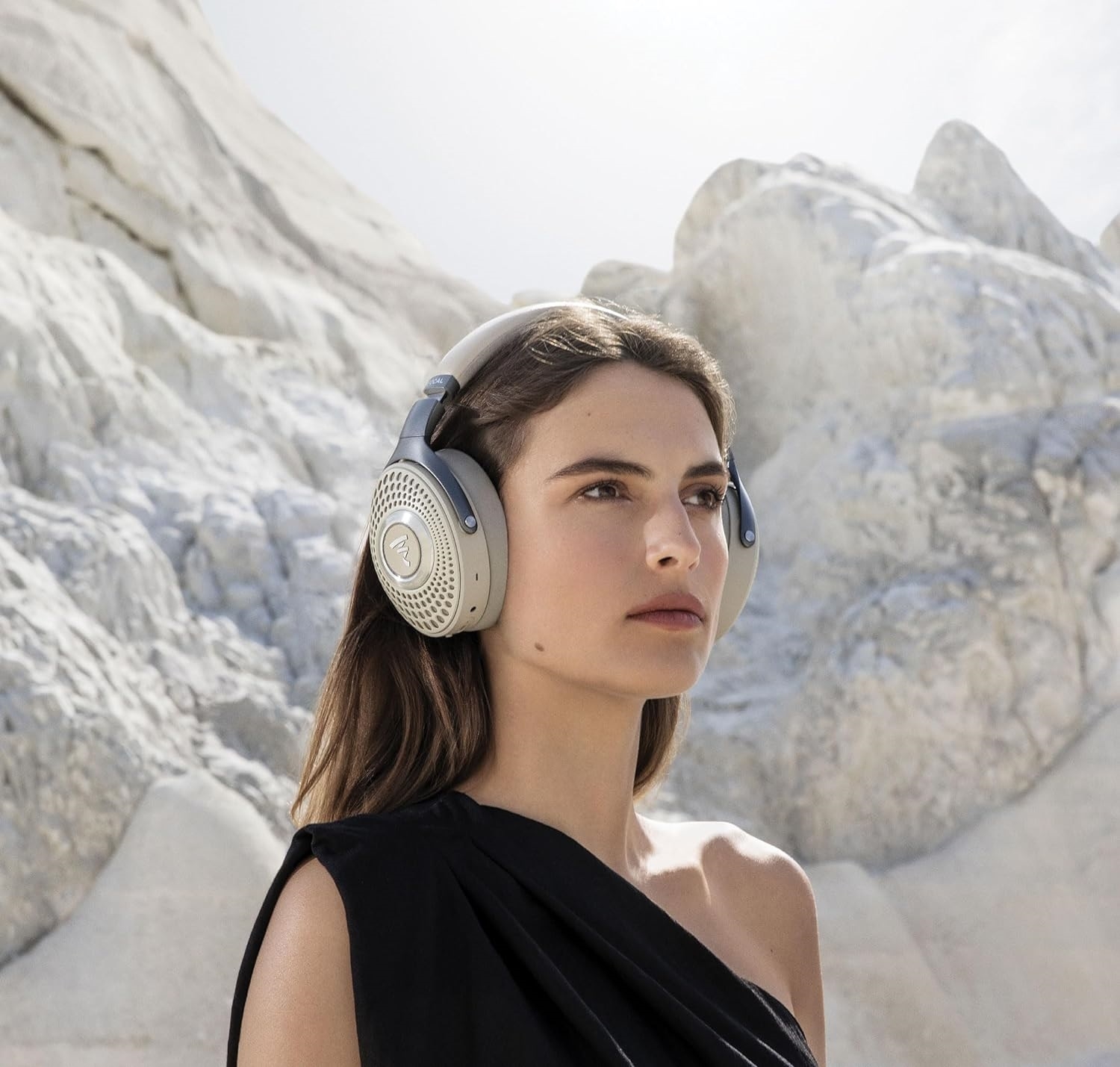 Focal Bathys Wireless Bluetooth Noise-Cancelling Over-Ear Headphone ...